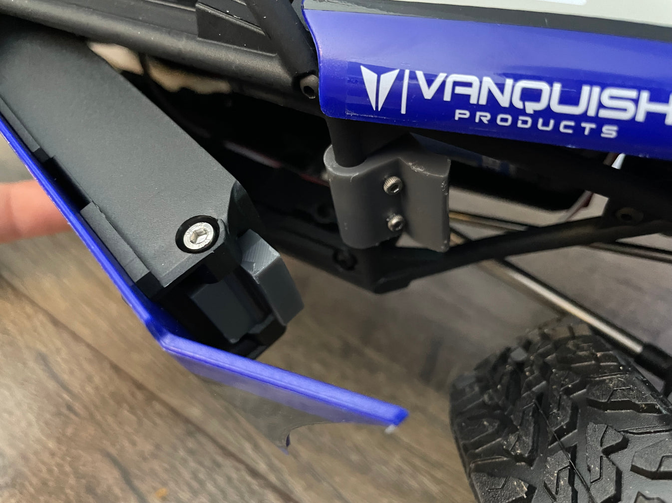 Clipless Battery Door Latch for Vanquish H10 Optic – Fine Laser Designs